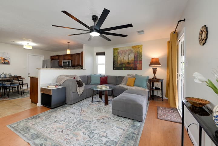 Charming 3br, Quiet Neighborhood, Near Hospitals - Rio Rancho, NM