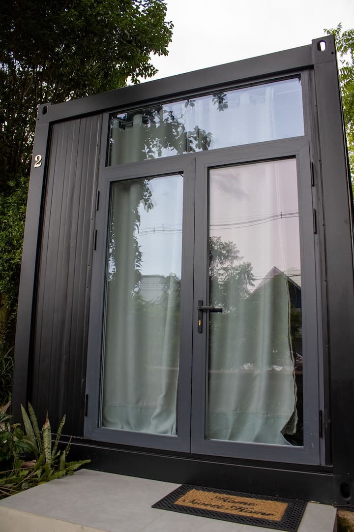 Premium Black 2 - Canela