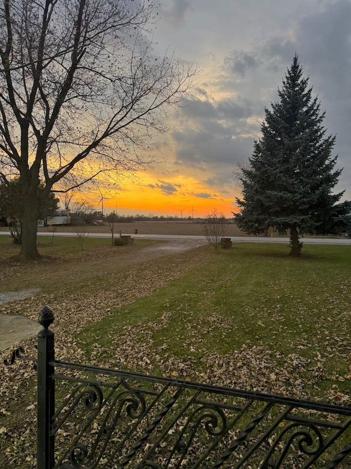 The Farmhouse - Lakeshore