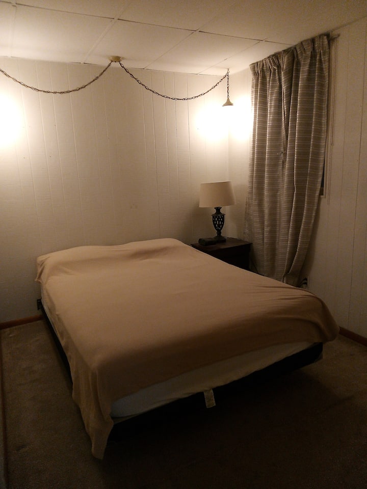 Old Victorian Home! Perfect For Everyone. - Wheeling, WV