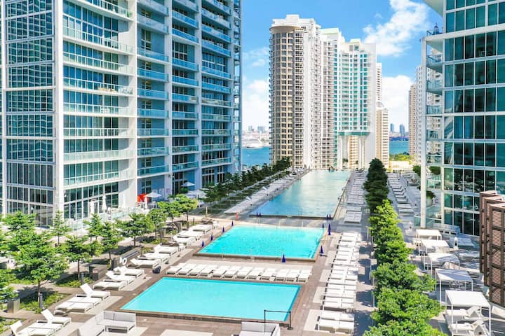 Sky-high Luxury Apartment In Brickell - The Bahamas