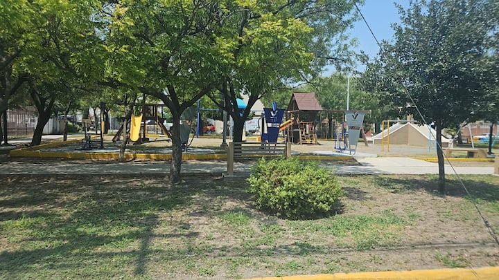 Residencia En Fuentes De Anahuac - Monterrey