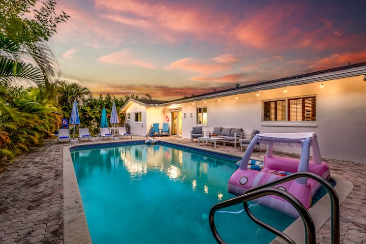 Heated Pool | Private Gym | Pool Table Family Fun - Fort Lauderdale
