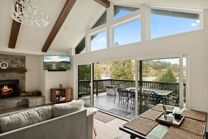 Lakeside Retreat | Pets & Fireplace + Generator - San Bernardino, CA