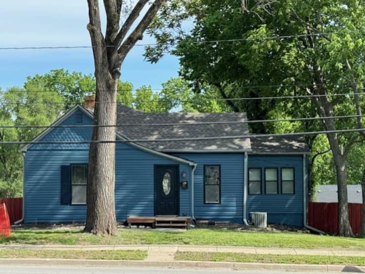 Little Blue House - Lee's Summit, MO