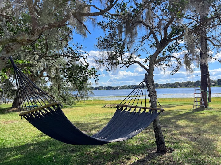 Lakefront Airstream + Farmstay Near Disney - Clermont, FL