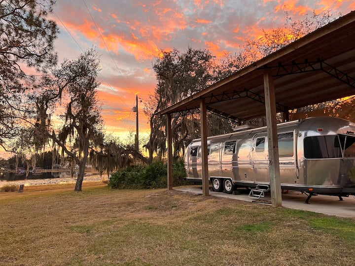 Glamping Farmstay Near Disney - Winter Garden, FL