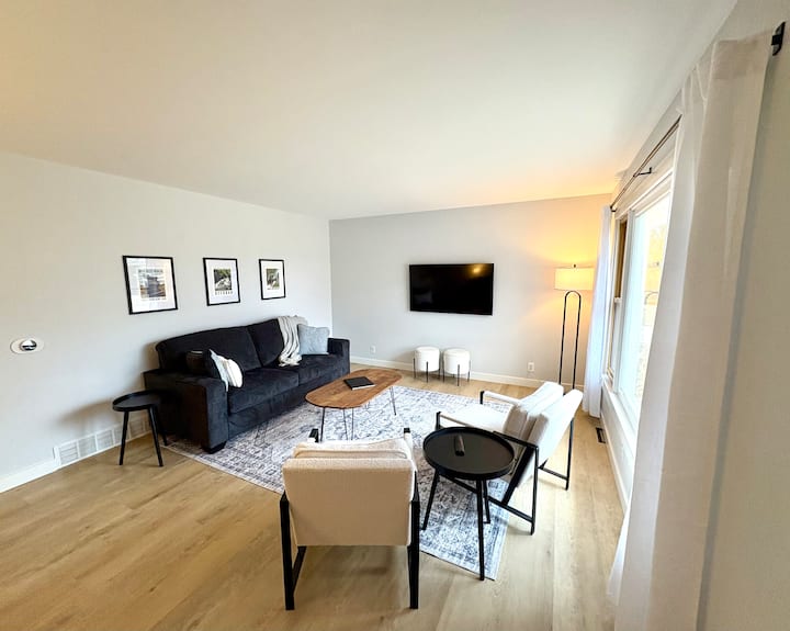 The Neia Nest - Decorah, IA