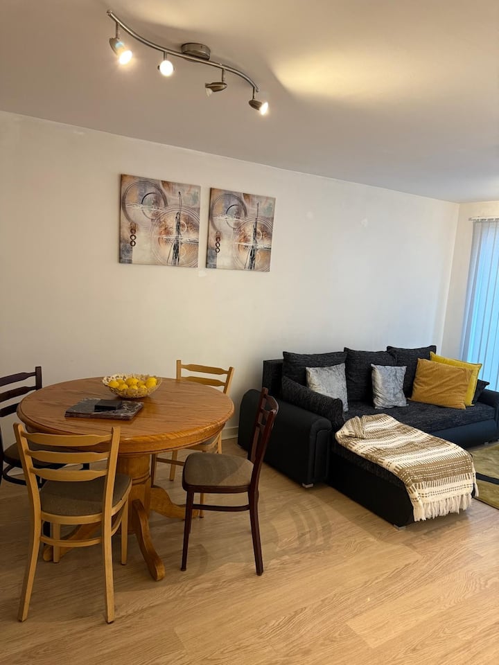 Olive Den - Wolverhampton