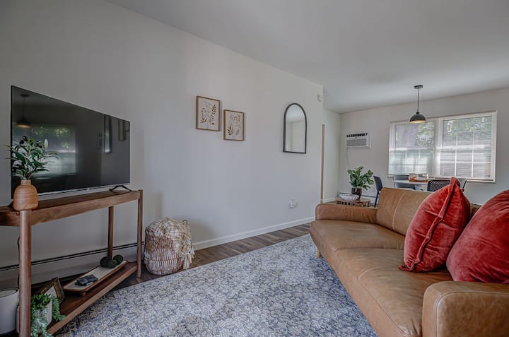 Grace Manor ~ In Lovely Oxford Home Of Miami U - Camden, OH