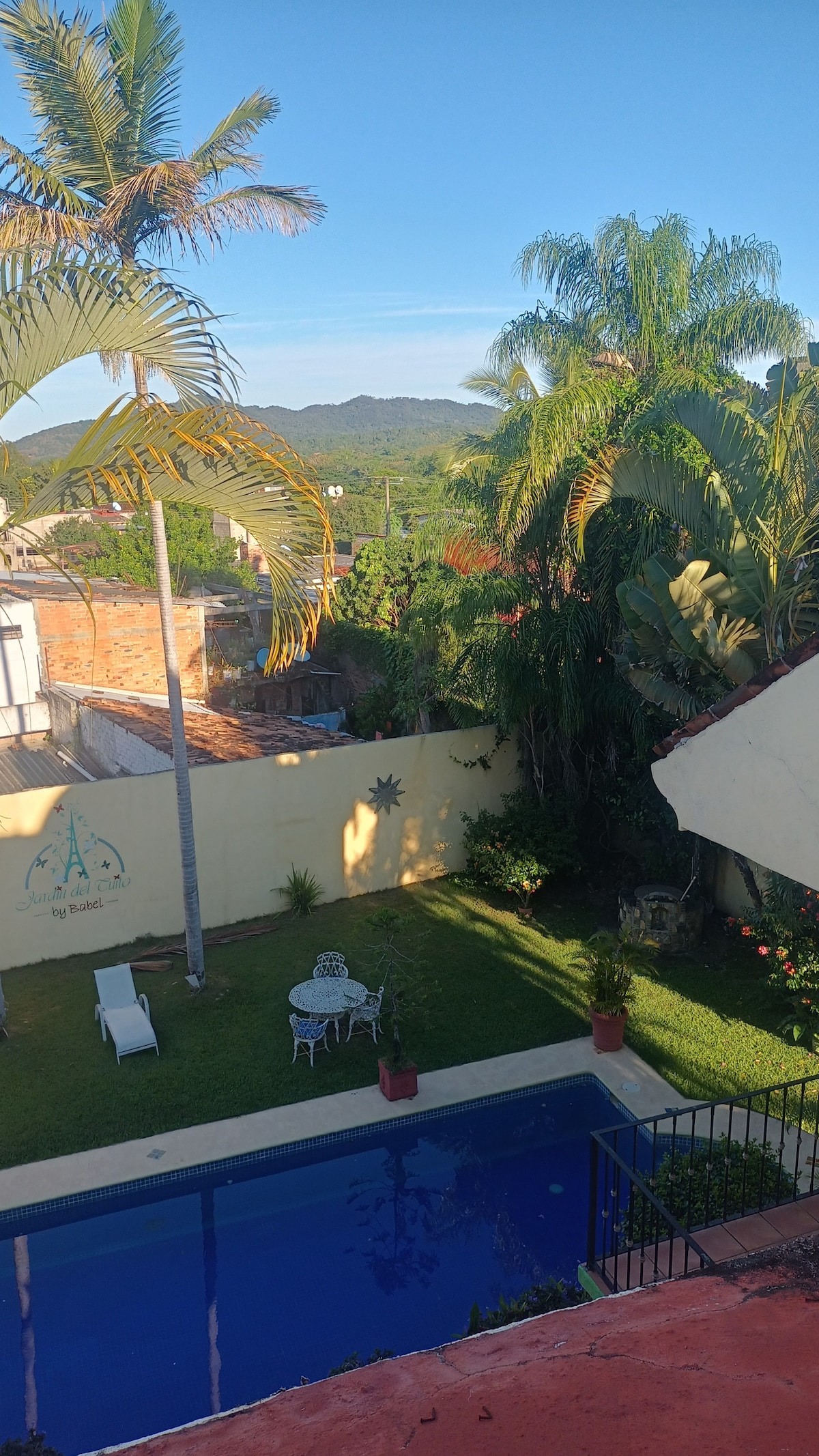 King size Pancho V, swimming pool, garden without stairs - Guesthouses ...