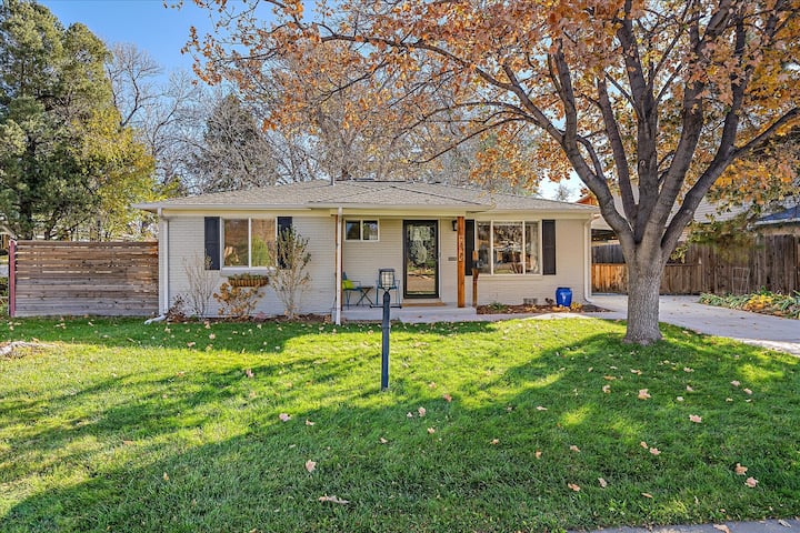 Modern Arvada Getaway | Near Olde Town & Denver - Arvada, CO