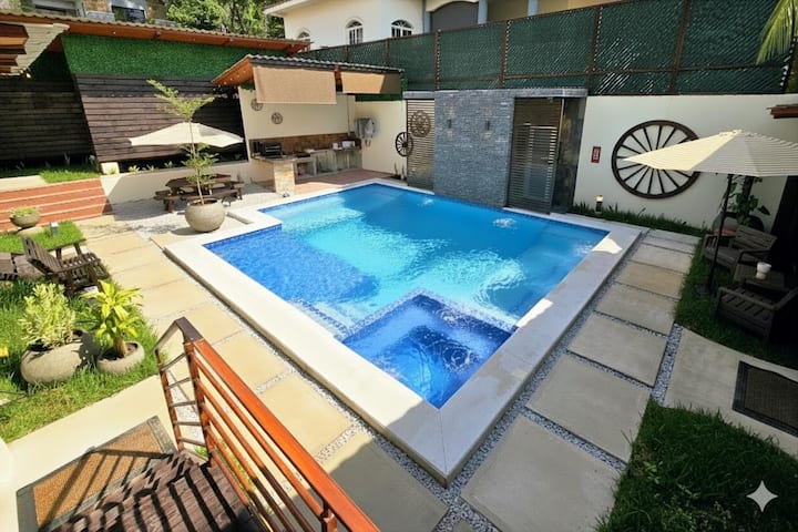 Tinyville Business Retreat • Confort Piscina Bbq - Honduras