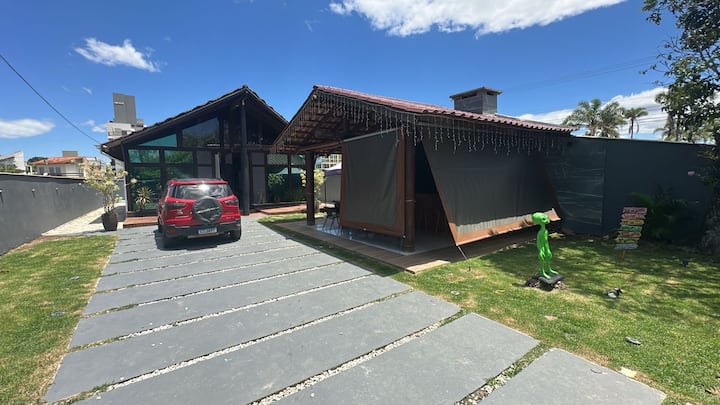 Casa Com Piscina Em Itapoá - Itapoá