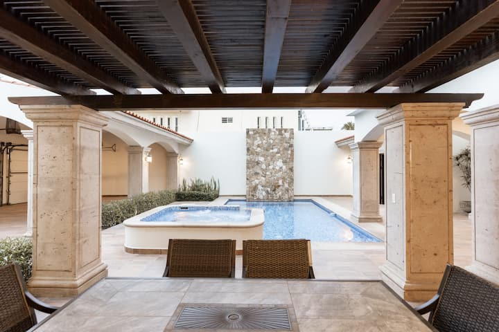 Casa Amplia Céntrica:alberca, Jacuzzi Patio/asador - Mexico
