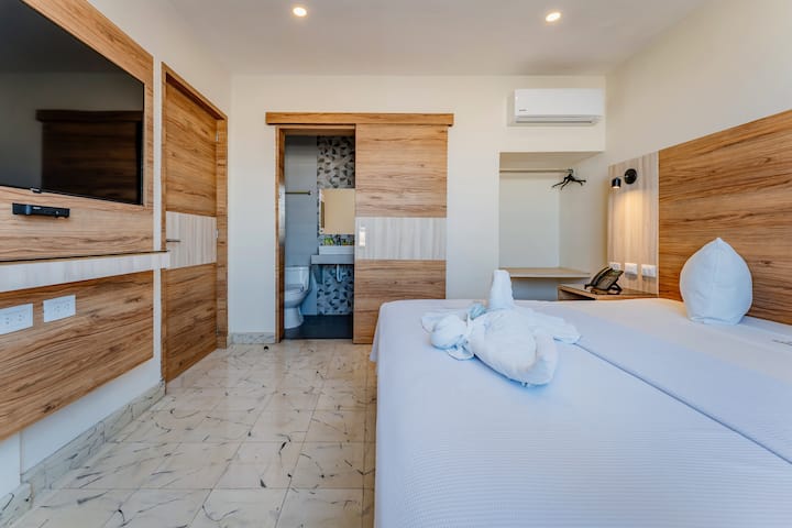 Frente Ado Centro Histórico, Cómoda Habitación. - Mérida