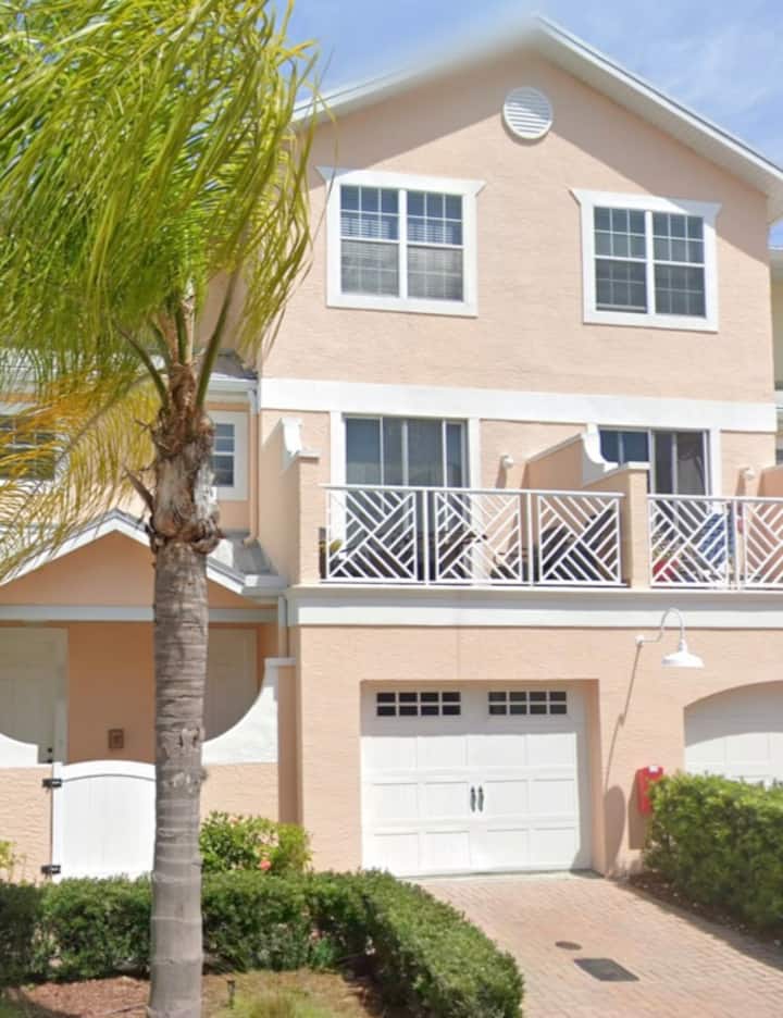 Just Peachy! - Siesta Key, FL