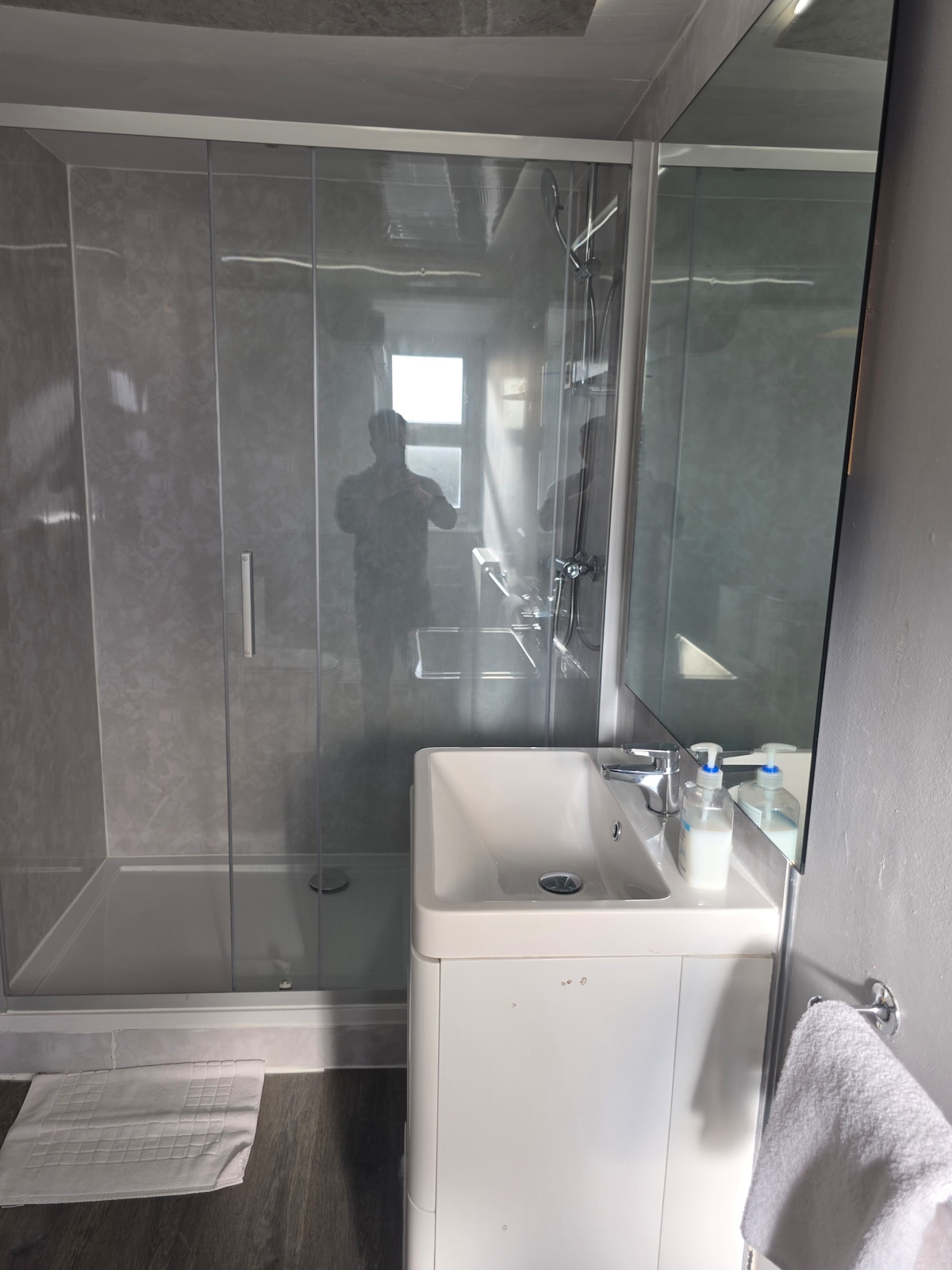 Estudio Attick en Voctorian House. - Departamentos en renta en Ewell ...