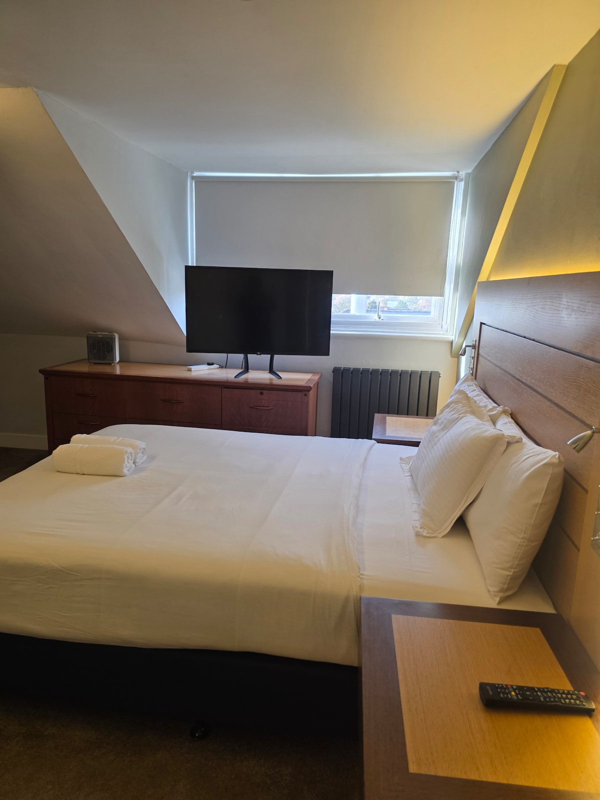 Estudio Attick en Voctorian House. - Departamentos en renta en Ewell ...