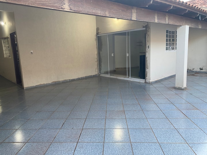 Casa Grande E Mobiliada - Uberlândia