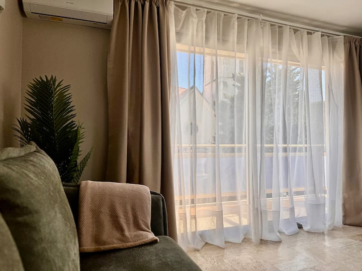 Charming Seaside Apartment With Church View - Cannes