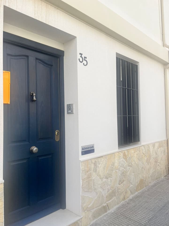 Casa Centrica. Diseño Y Exclusividad En Almoradi - San Isidro