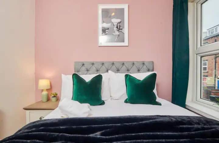 The Bluebird Bed And Breakfast Ii : Room 2 - Leeds