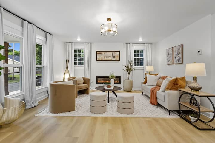 Mid-century Modern Retreat W/ Charlotte Access - Gastonia, NC