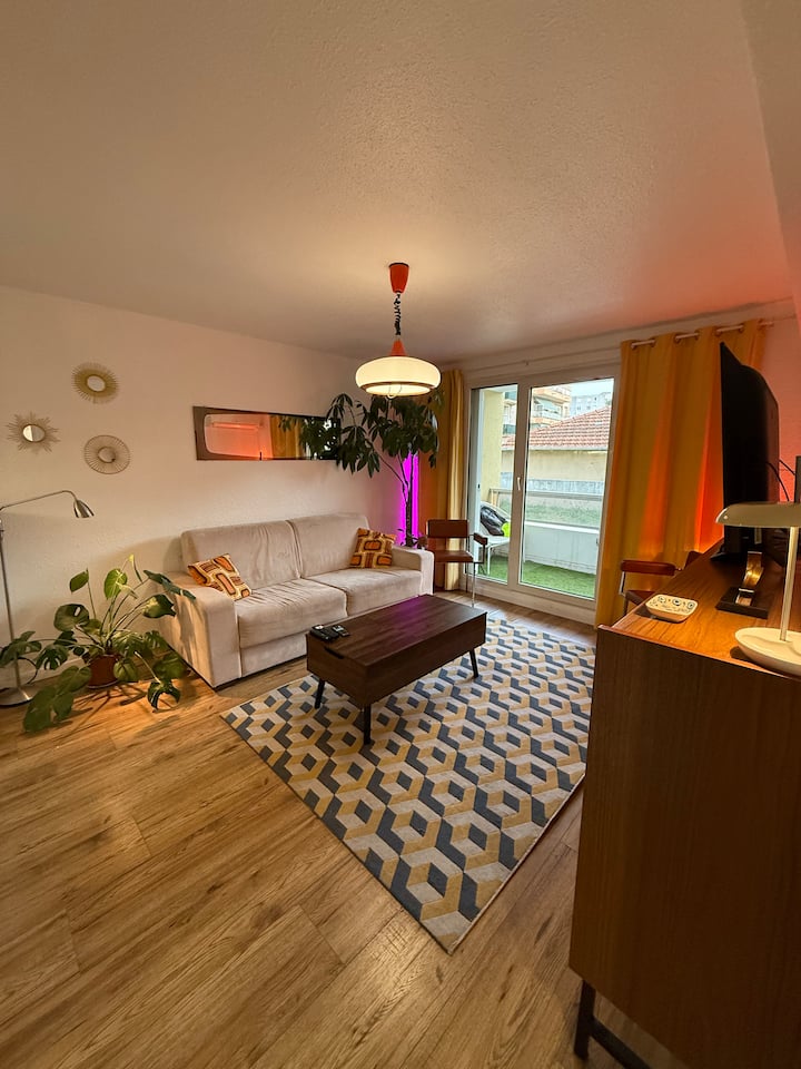 Azur Deluxe – Plage à 2 Min, Terrasse Plein Sud. - Nizza