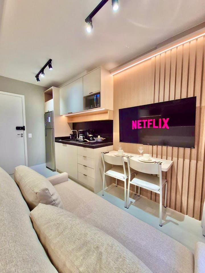 O Melhor Do Cena Living Bem No Centro De Curitiba - Curitiba