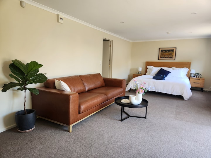 Peaceful Garden Studio In Avondale - Auckland