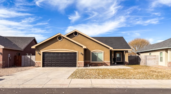 Hobbs Signature Stays: Theolivebranch! - Hobbs, NM