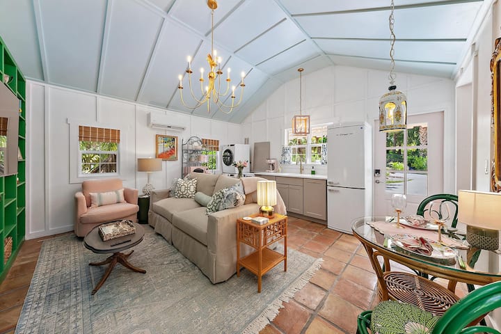 Flamingo Cove Cottage - Stuart, FL