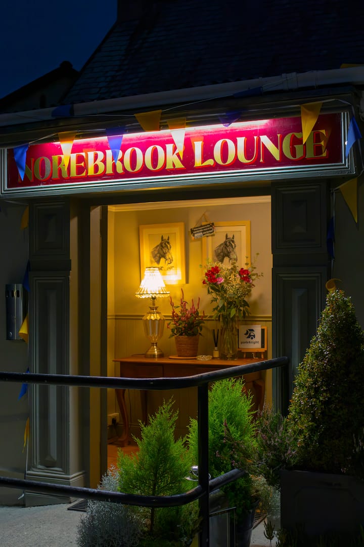 The Piggery: Pub Next Door & Breakfast Basket - Roscrea