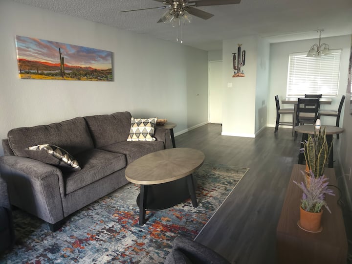 Cozy 1 Bedroom Retreat Old Town Scottsdale - Scottsdale, AZ