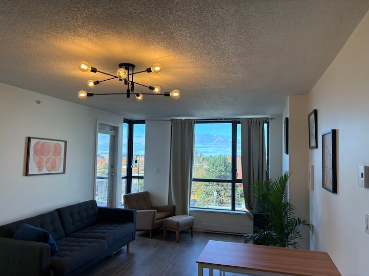 Joyce Sky Train Station - Furnished 2 Bed, 2 Bath - Burnaby