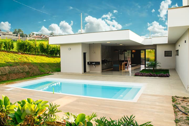 Casa De Campo Moderna Com Vista Para A Natureza. - Amparo