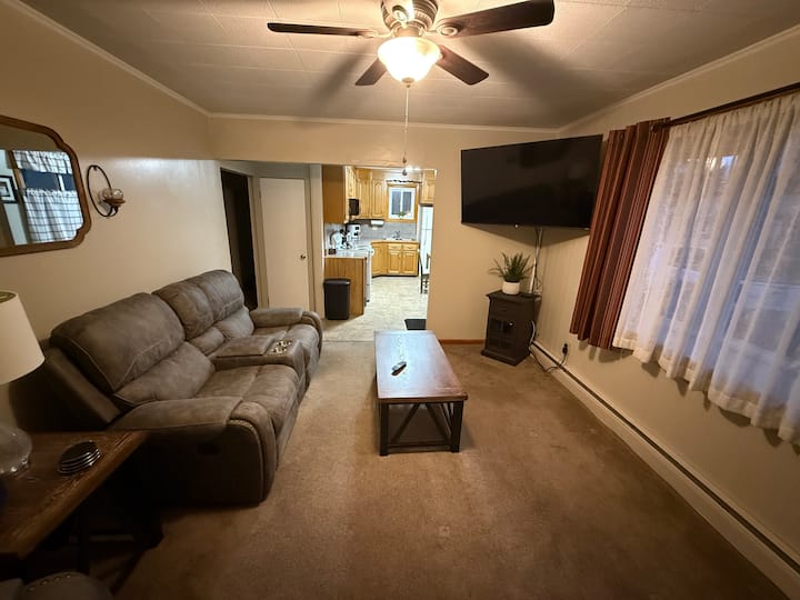 Daphne’s Den - Presque Isle, ME