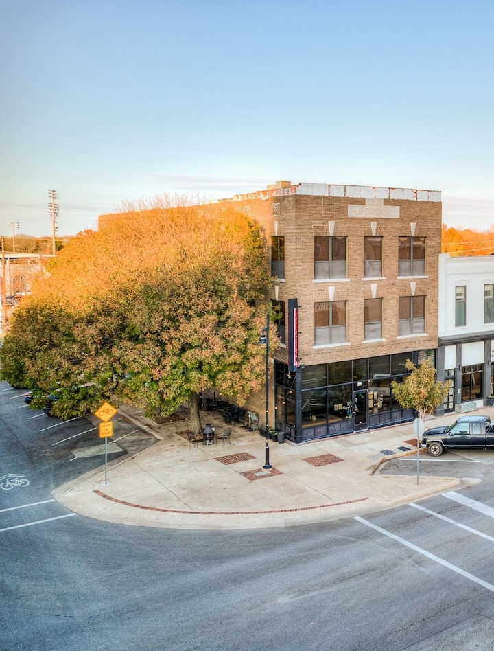 Classic Downtown Building | Family, Friends & Fun - Bartlesville, OK