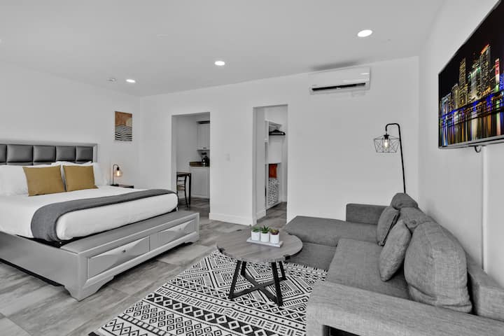 Charming Studio 2 Blocks From The Beach - Unit #6 - Hollywood Beach, Hollywood