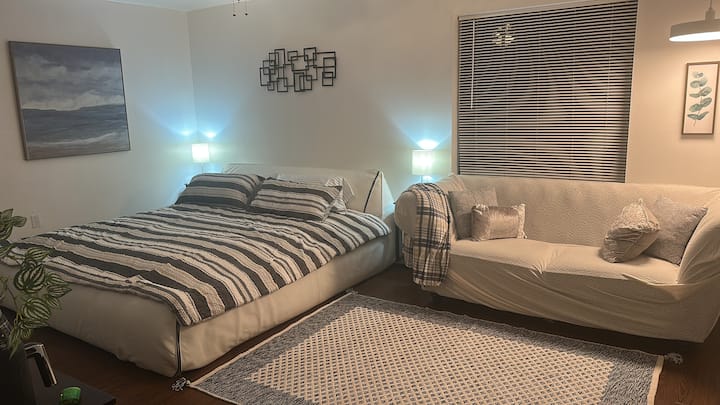 Echo Green Room In Lakeland Near Orlando & Tampa - Lakeland, FL