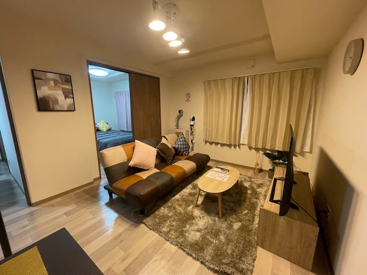 寝室２部屋（ダブル＆ツイン）ソファベッド完備！最大６人　駐車場無料（1台） - Sapporo