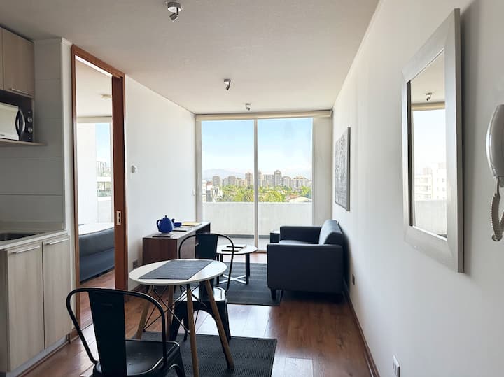 Comodo Departamento En Las Condes - Las Condes
