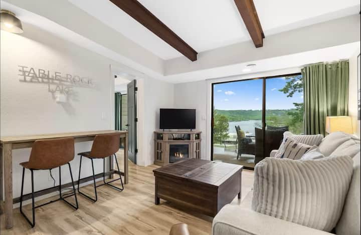 The Getaways 107-lakeview, Pool & Playground - Kimberling City, MO