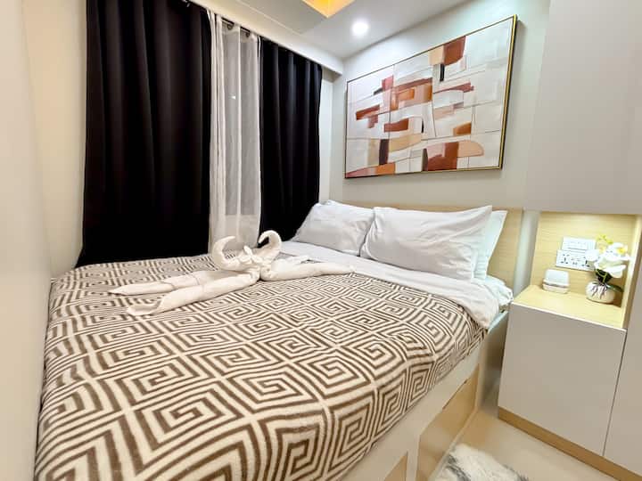 Mondän Staycation L Wifi + Netflix - Philippines