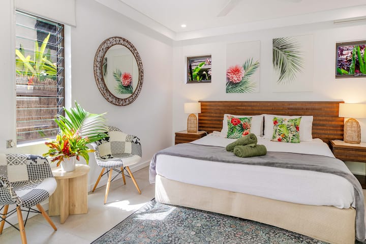 Tranquil Waters One Bedroom Spa Apartment - Port Douglas