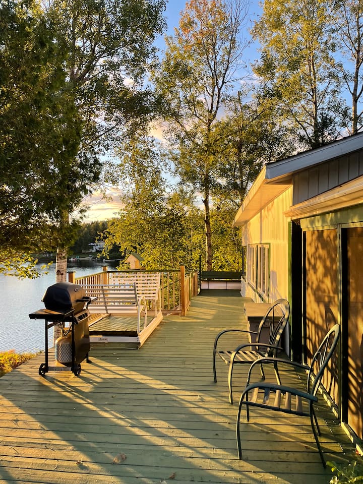 Golden Hour - Chalet Rustique Et Paisible - Quebec