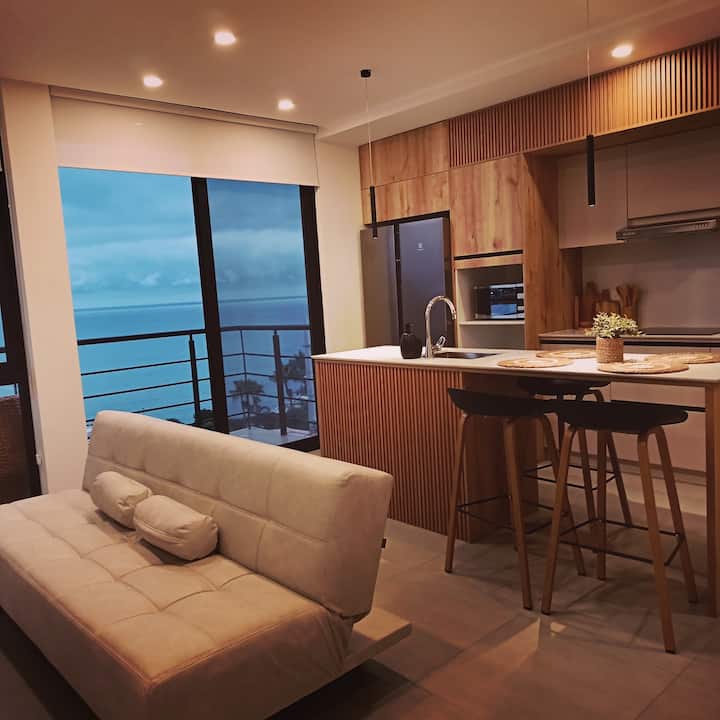 Elegante Apartamento Con Vista Al Mar En Manta. - Manta