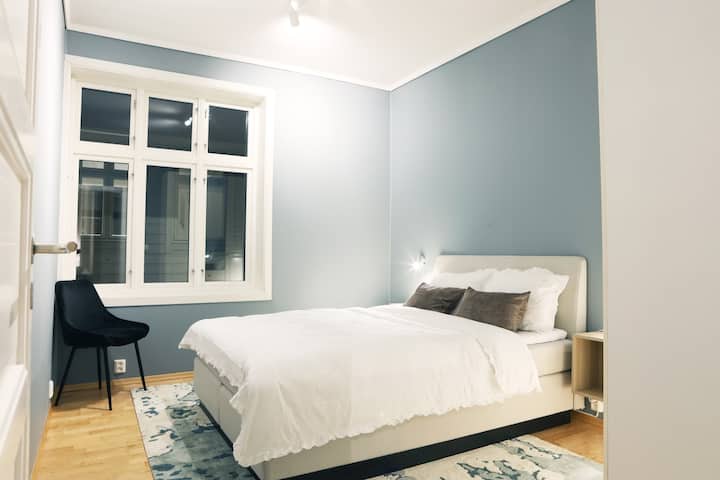Moderne | Peis | Sentral Med 3 Soverom - Bergen, Norway