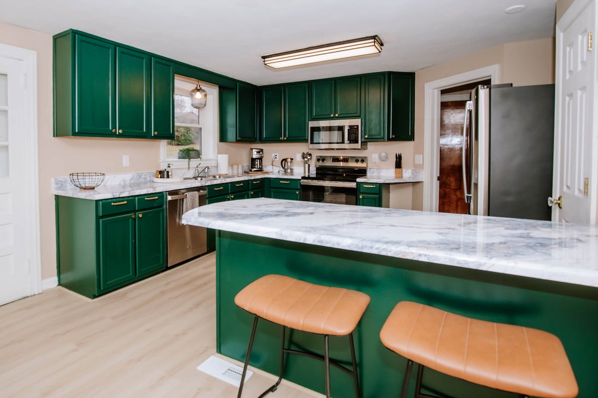 Spacieuse maison Hendo au centre de tout! - Maisons à louer à ...